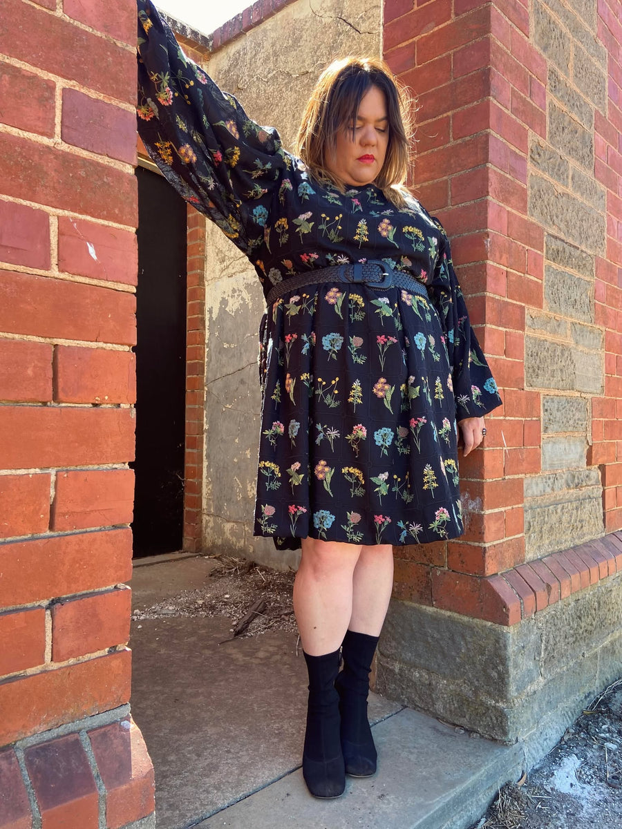 Forget Me Not Balloon Sleeve Frock – Curvature